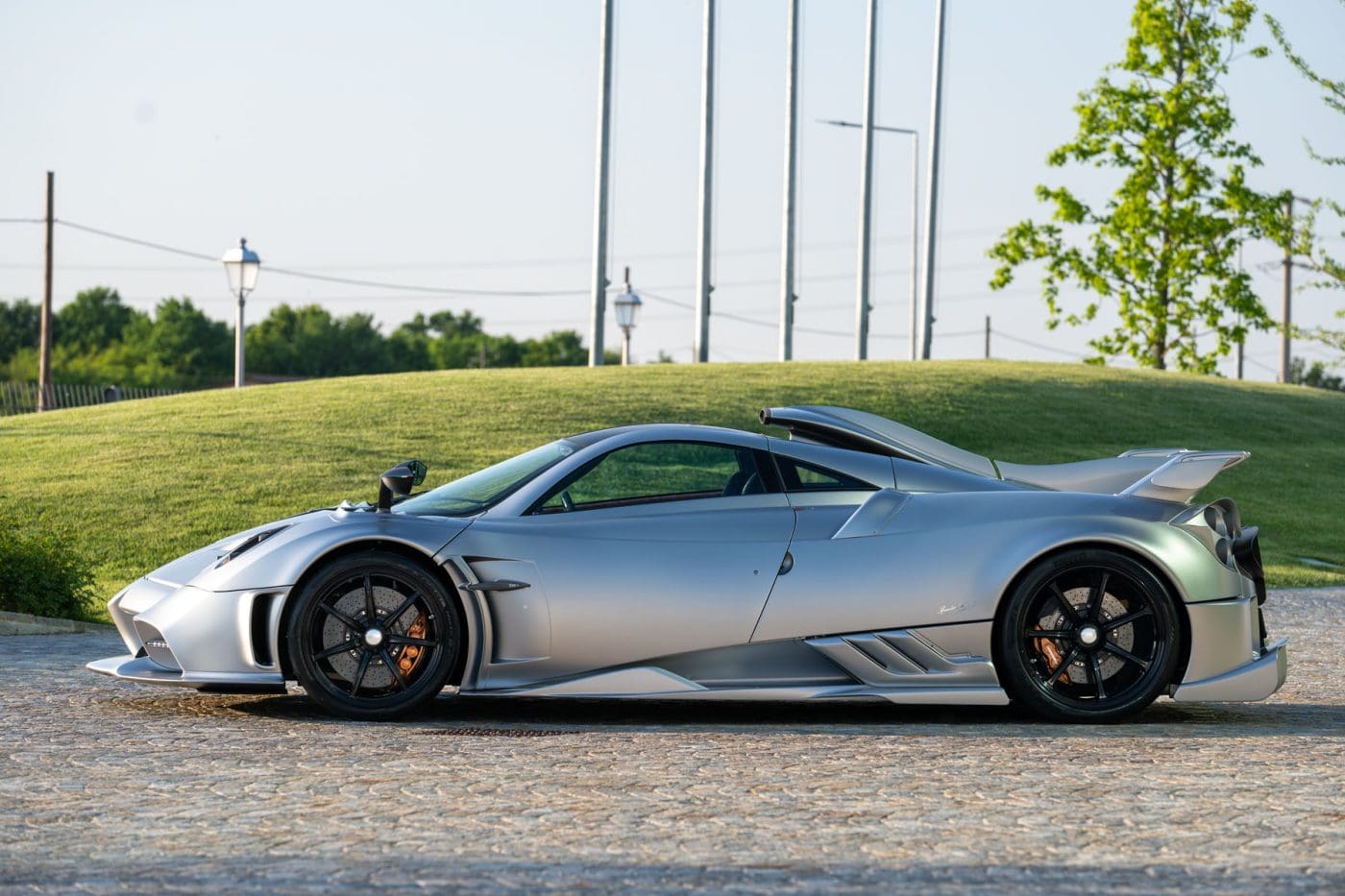 Pagani Automobili Returns To Lake Como