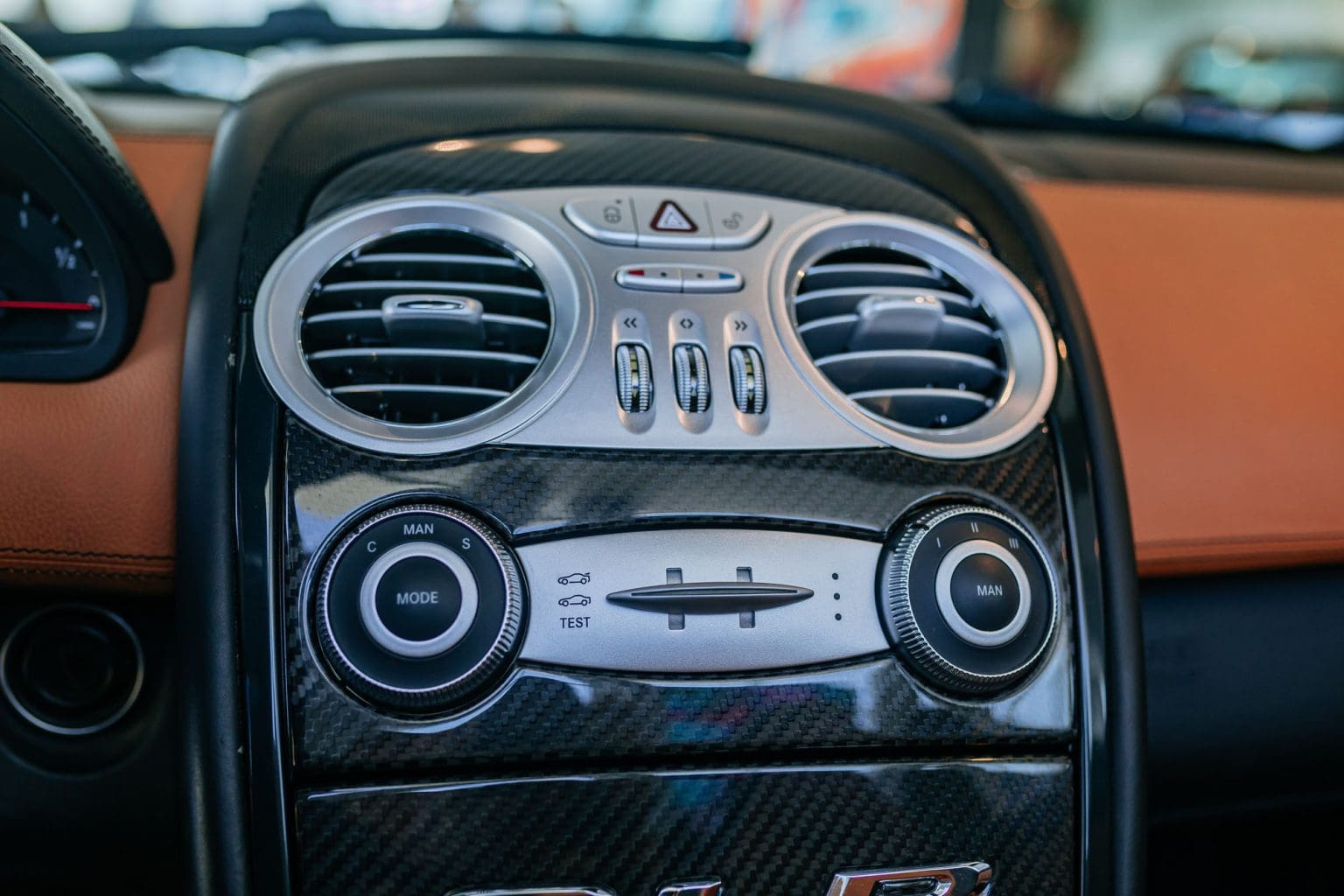 Spotlight: Mercedes-Benz SLR McLaren
