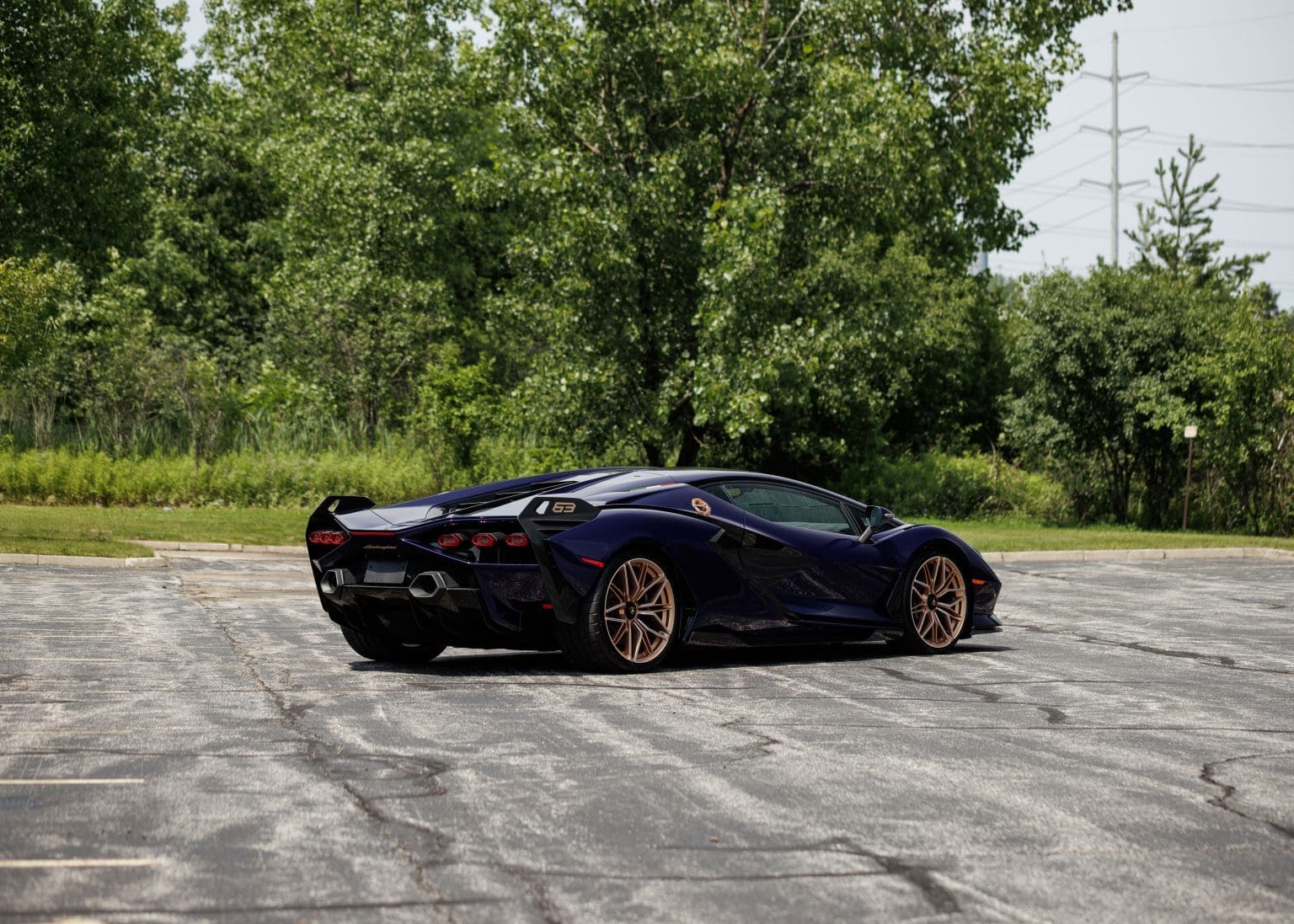 Ultra-Rare 819HP Lamborghini Sián FKP 37 Headed for Auctions