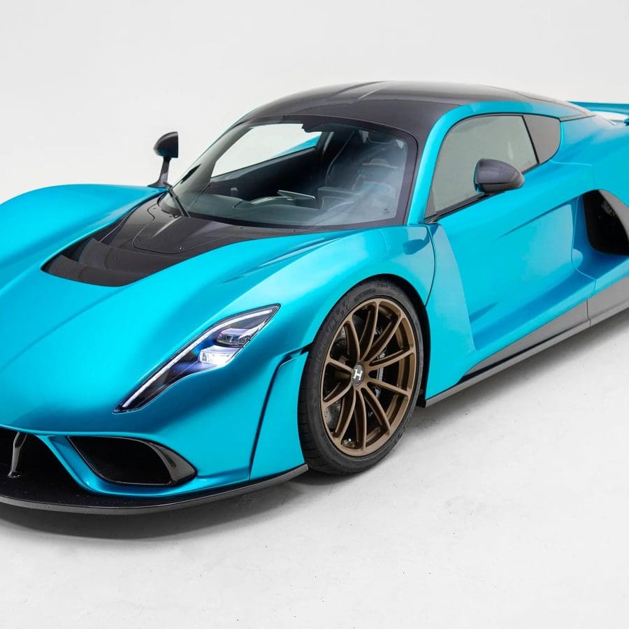 Hennessey Venom F5 Evolution: 2000+ HP!