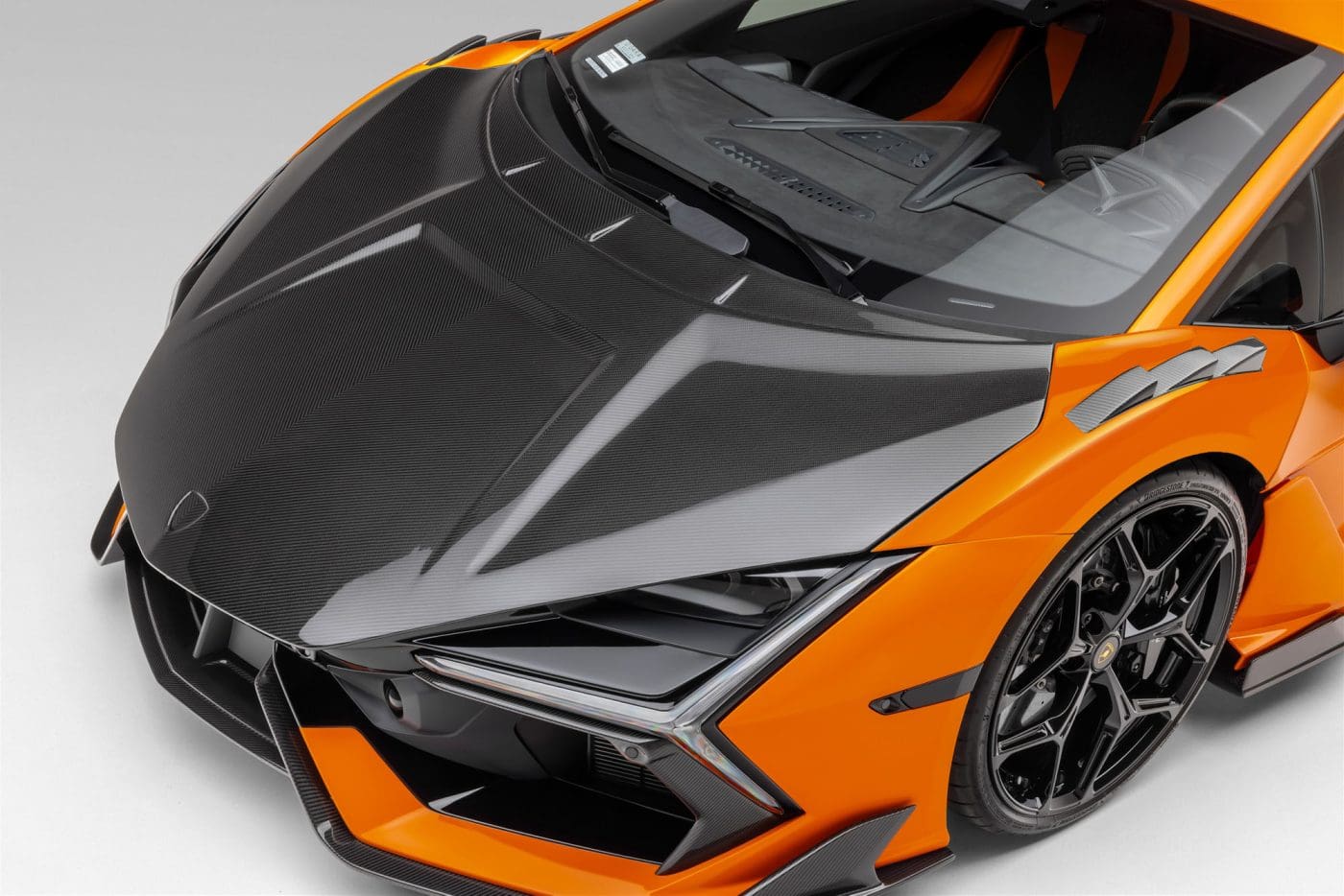 Vorsteiner's Aero Kit for Lambo Revuelto