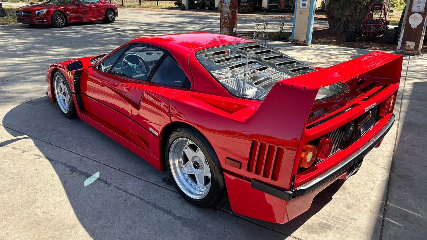 A Ferrari F40 listed on Craigslist for $5,000,000