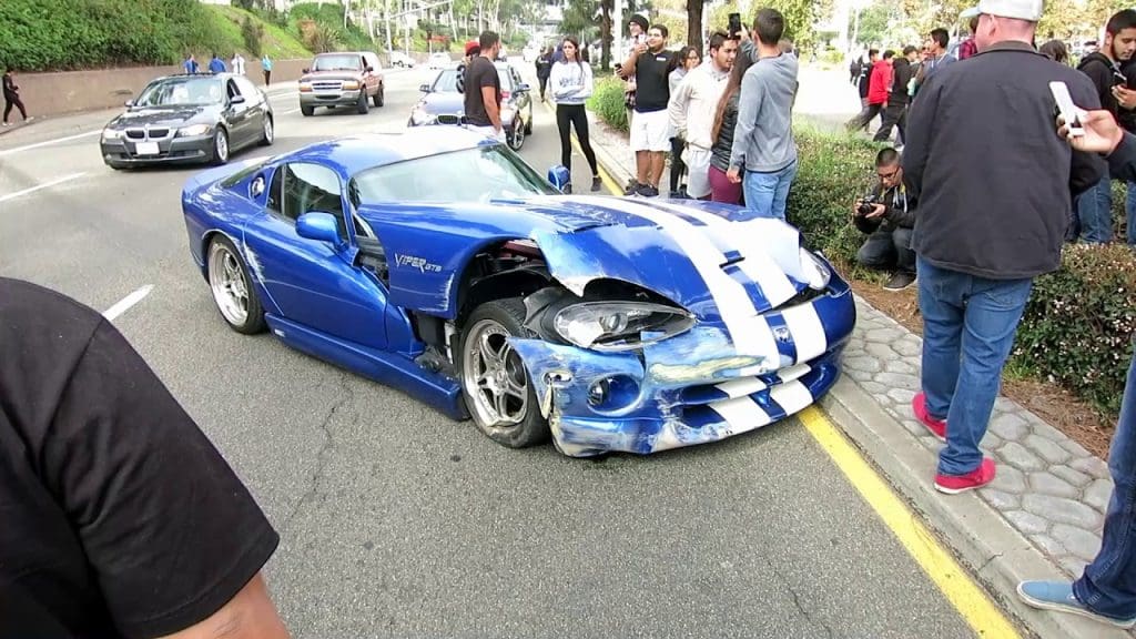 5 Supercars That Demand Respect (And 5 That Probably Won’t Kill You)