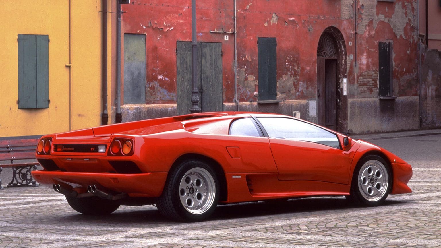 Lamborghini Diablo: the icon that redefined the supercar era