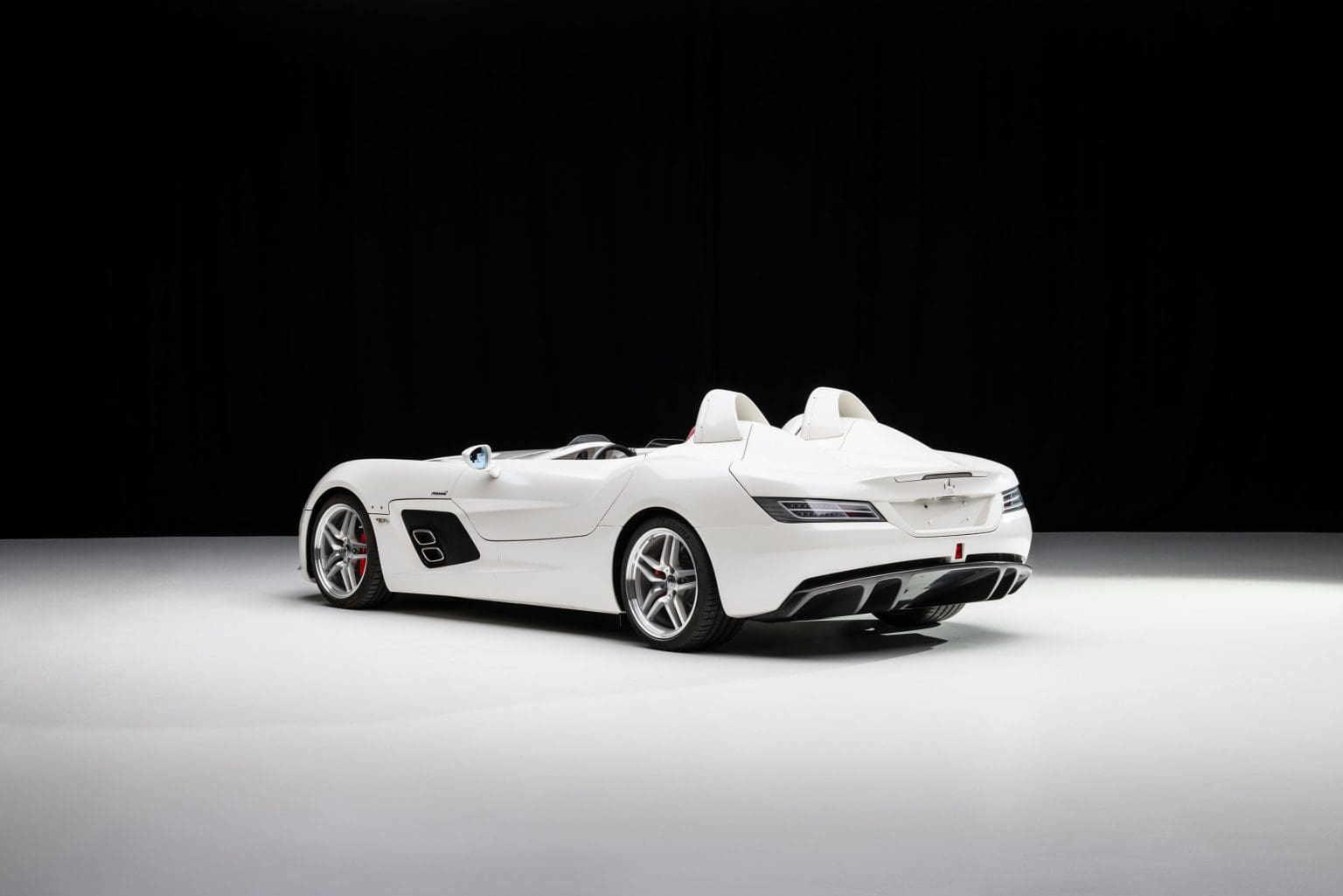 FOR SALE: 2010 Mercedes-Benz SLR McLaren Stirling Moss