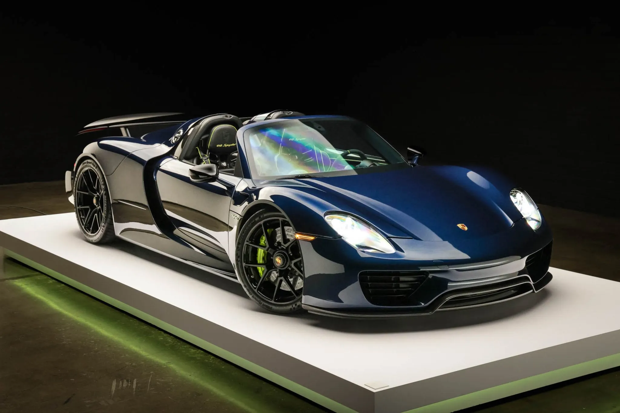 FOR SALE: 2015 Porsche 918 Spyder