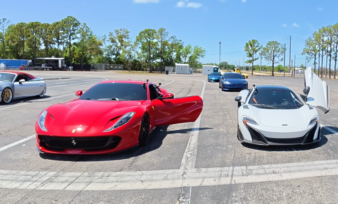 812 Superfast vs 675LT Spider Drag Race!