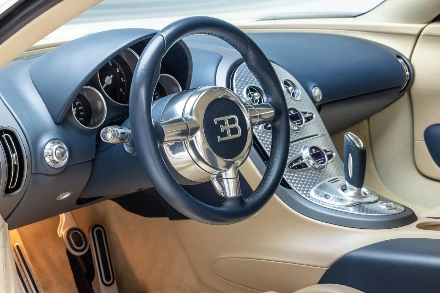 FOR SALE: 2006 Bugatti Veyron 16.4