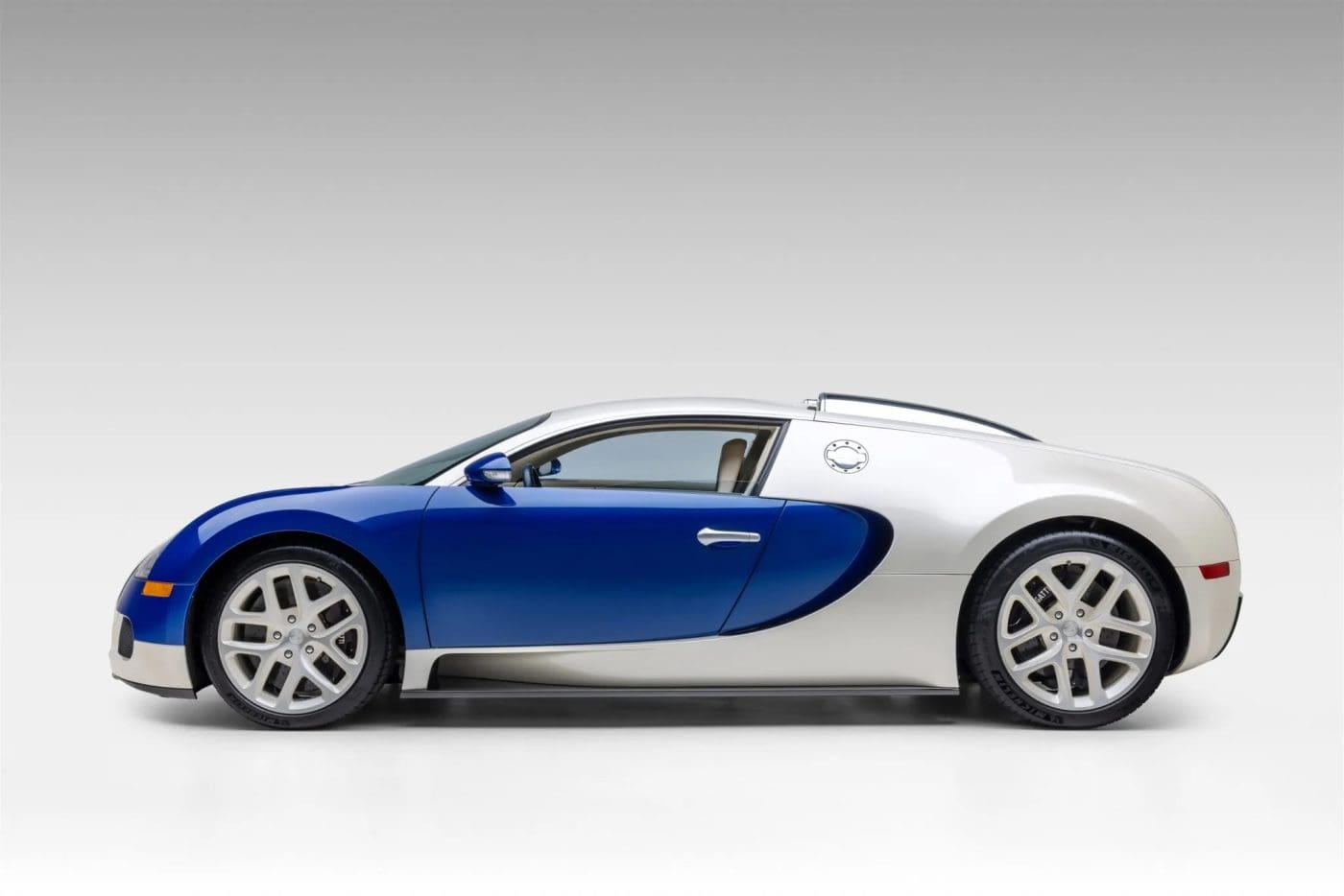 FOR SALE: 2006 Bugatti Veyron 16.4