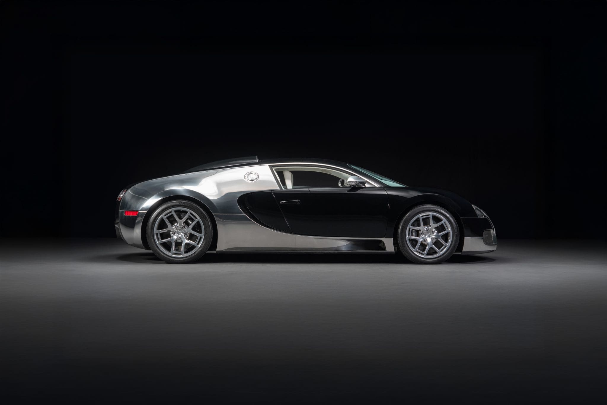 2010 Bugatti Veyron 'Nocturne' Hits the Auction Block