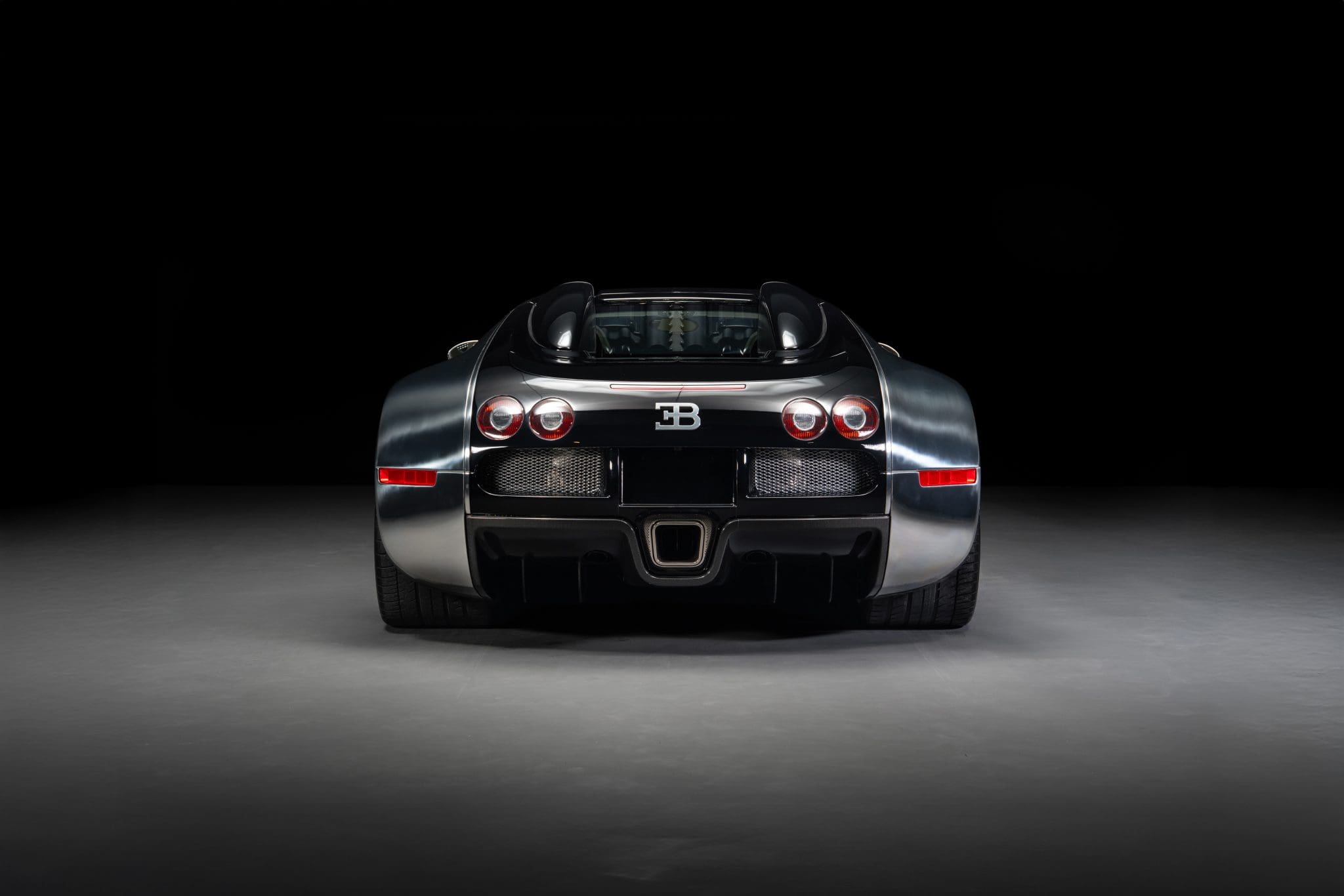 2010 Bugatti Veyron 'Nocturne' Hits the Auction Block