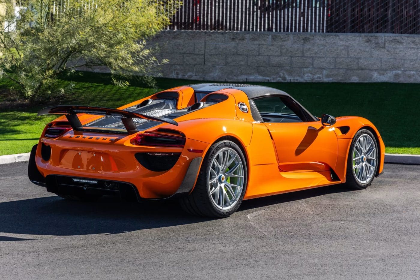 844-Mile Porsche 918 Spyder Weissach Hits the Auction Block