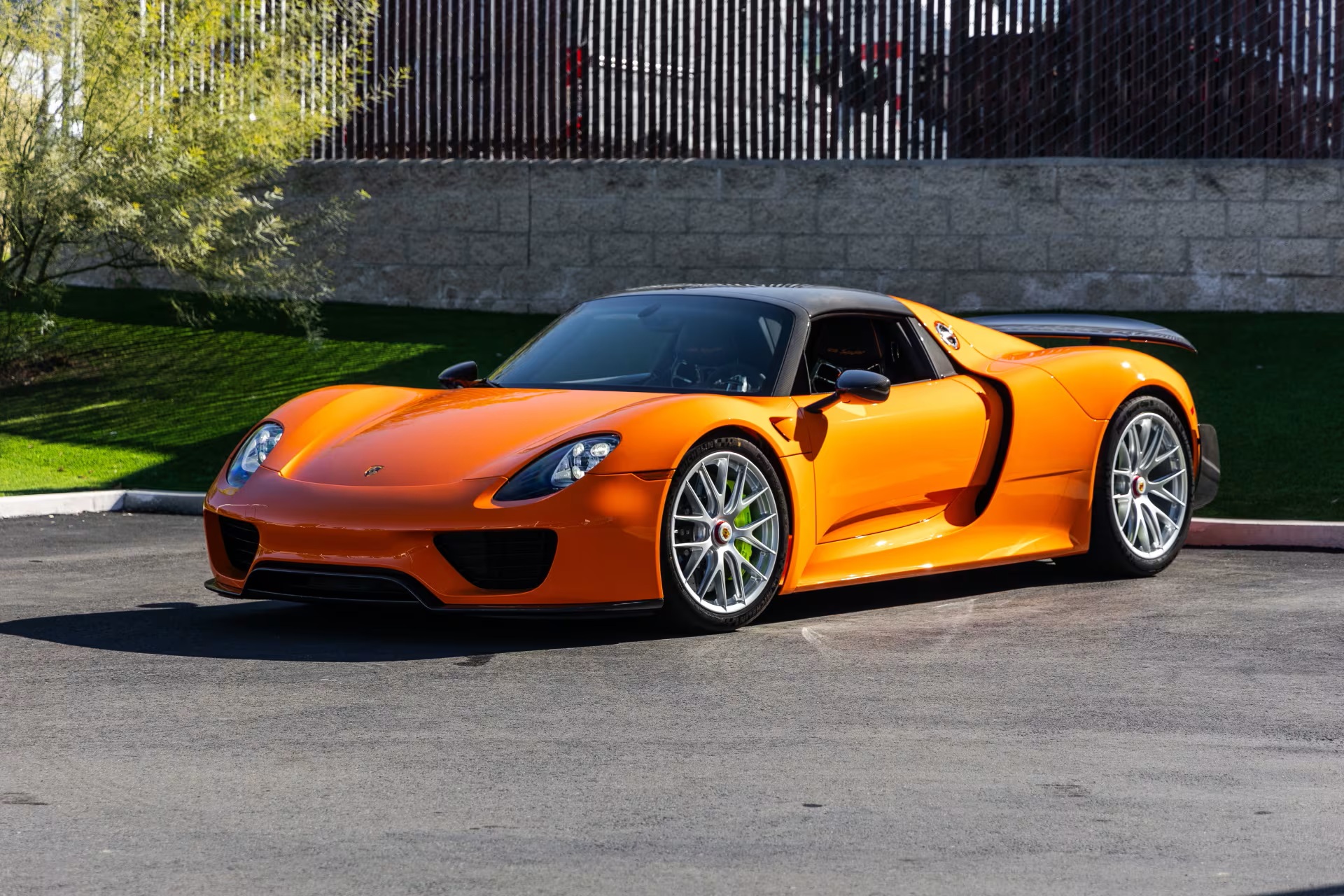 844-Mile Porsche 918 Spyder Weissach Hits the Auction Block