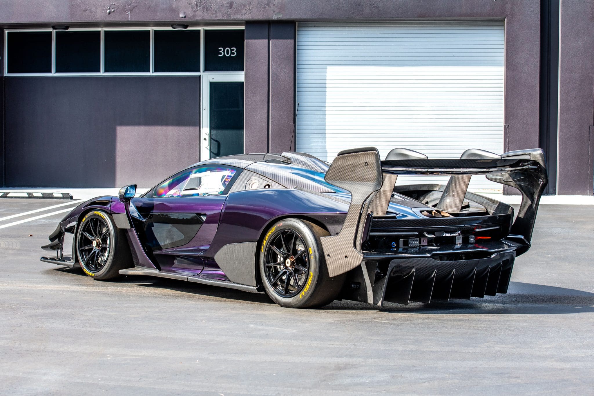 A Highly Bespoke 2020 McLaren Senna GTR Crosses the Auction Block